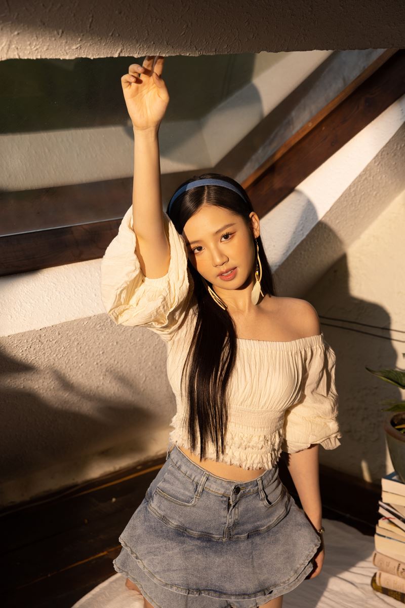 Amee yêu đời, tỏa sáng rạng ngời trong MV 'Shay Nắnggg'